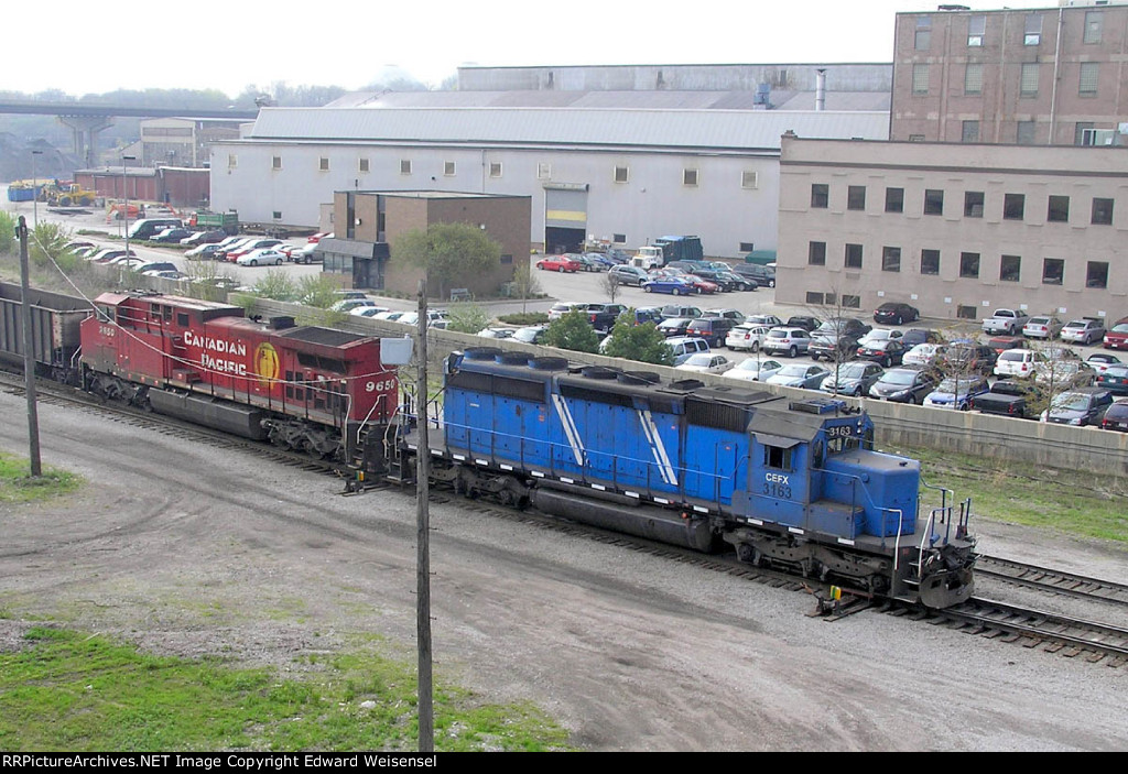 283s boxed in by Cp 4509 (Watertown Patrol) and an eastbound pair of horsies